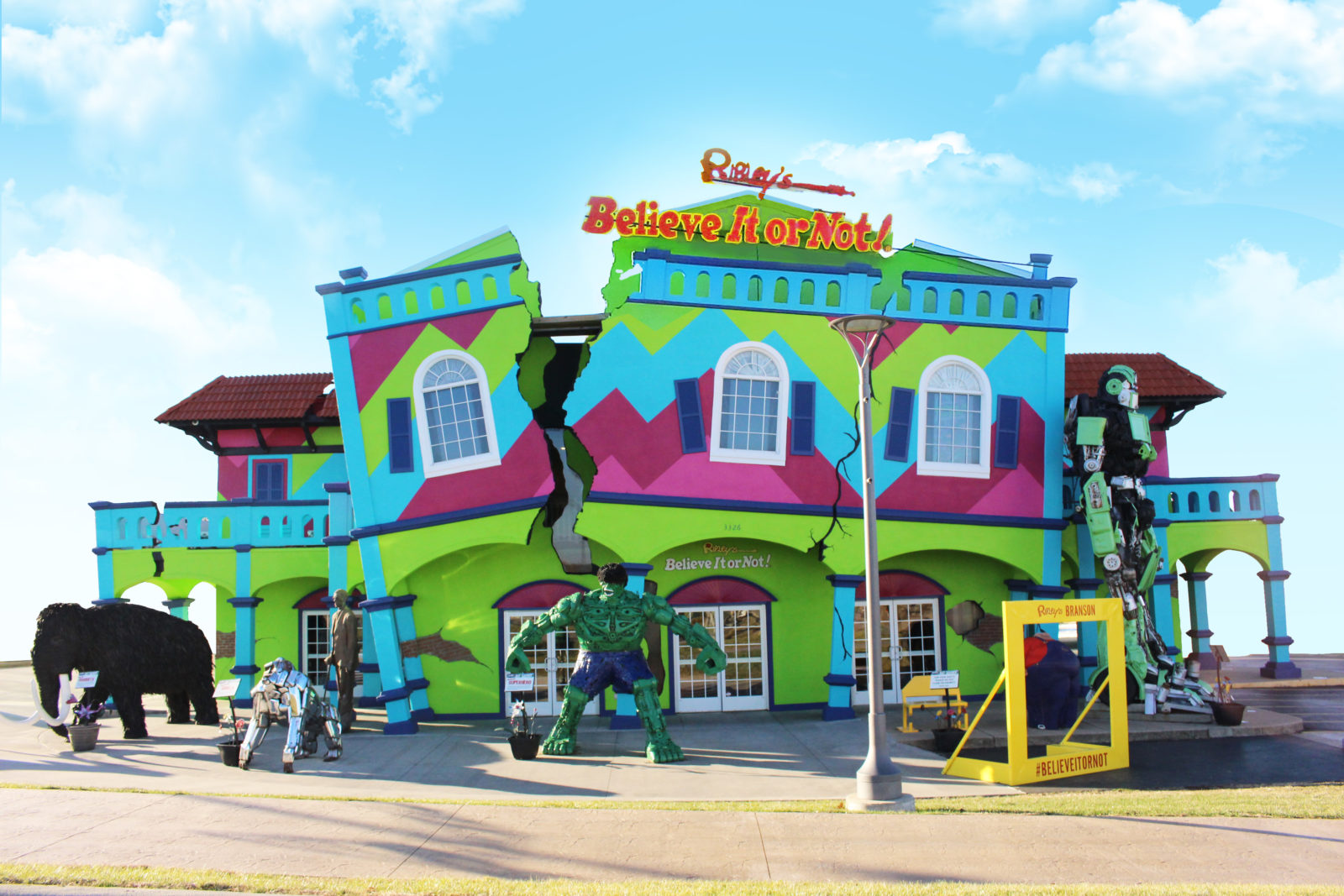 NEW-BRANSON - The Jim Pattison Group